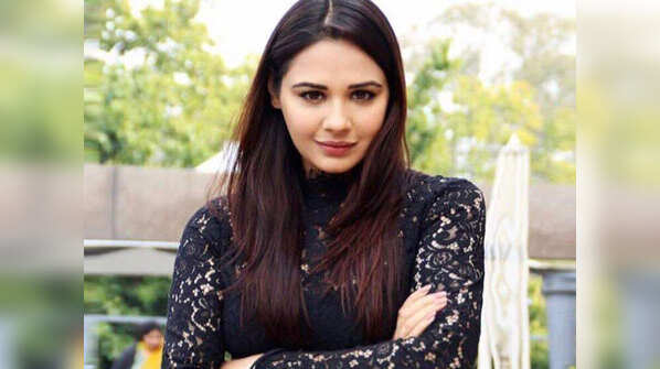 Mandy Takhar: Interesting facts about the actress