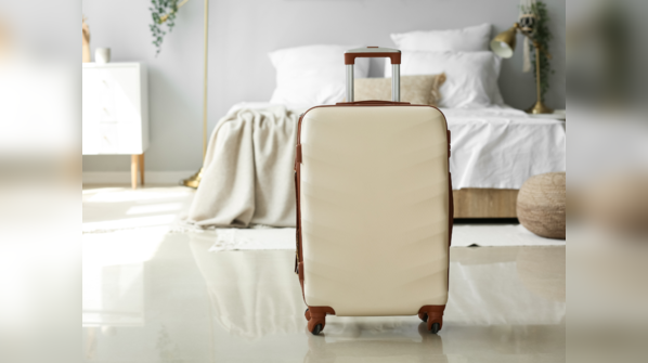 10 types of travel bags and suitcases, and what are they called