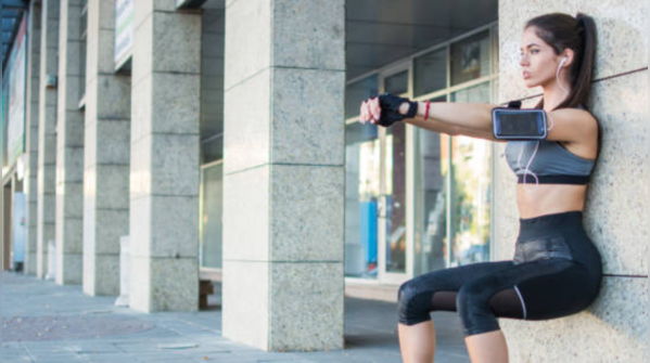 Wall Sit Benefits: 7 benefits of doing 10 wall sits every day