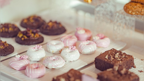 Kapil Sharma opens Kap’s Café in Surrey, Canada: Here’s what it looks ...