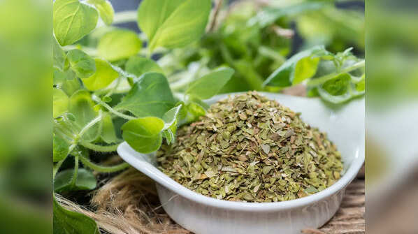 Oregano Benefits: Why Oregano is added to Italian meals: Surprising ...