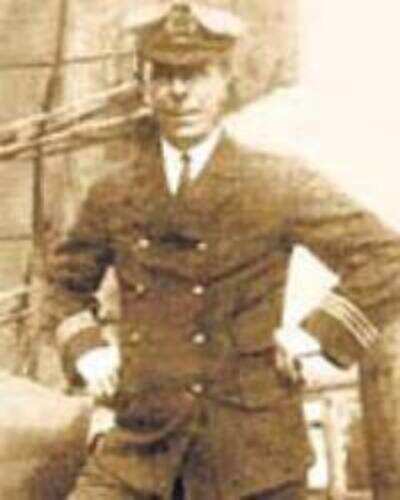 Man who steered Titanic to iceberg was '˜racked with guilt' over sinking