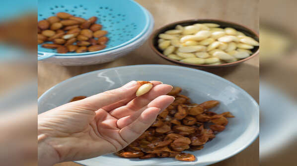 How to peel almond skin in 7 easy steps