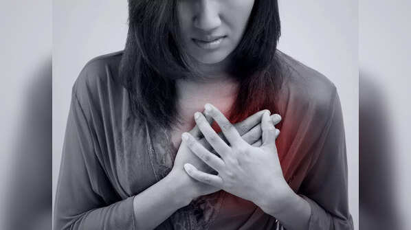 Silent heart attack symptoms: Early warning signs you may miss