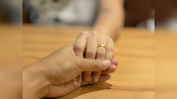 5 signs your Libra man is in love with you