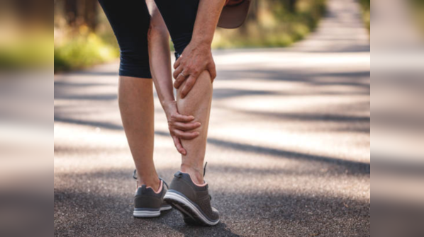 High Cholesterol Symptoms: Warning signs in legs that means you should ...