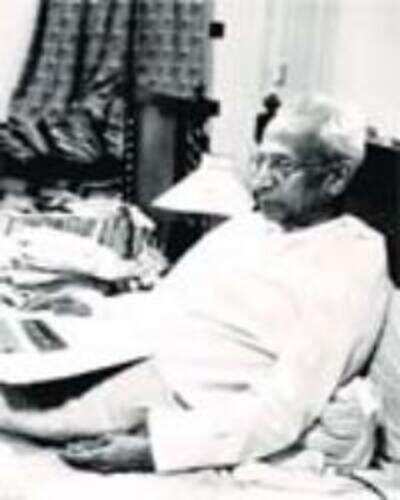 Eminent lensman T S Satyan dead