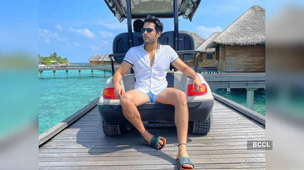 Parth Samthaan: Showing off his sculpted physique to wanderlust ...