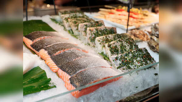 6 smart ways to preserve the freshness of frozen seafood