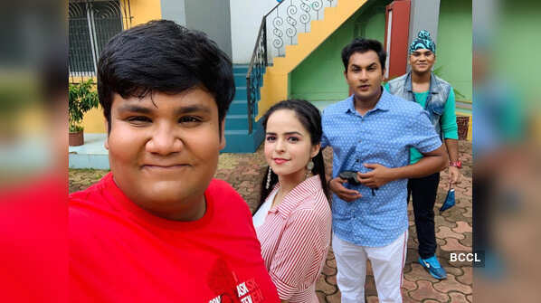 Taarak Mehta to Sa Re Ga Ma Pa: Behind the scenes of actors on the sets ...