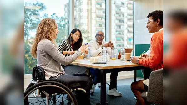 7 ways to have a healthy work relationship with your colleague