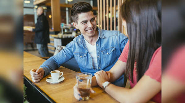 6 most common things men lie about while dating someone