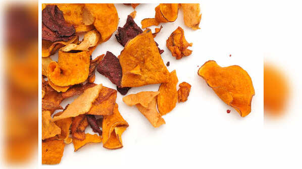 7 interesting and healthy uses of carrot peels