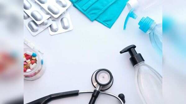 Coronavirus symptoms: The best way to treat COVID symptoms at home