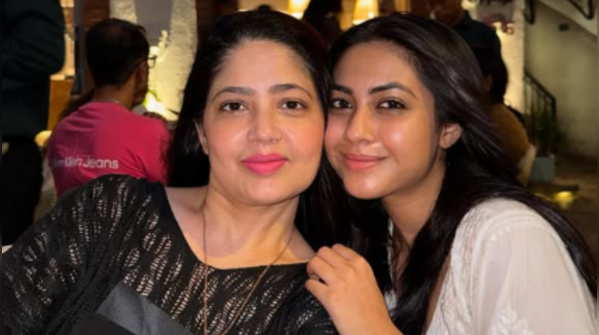 Reem Shaikh: From troubled childhood, her parents' separation to having ...