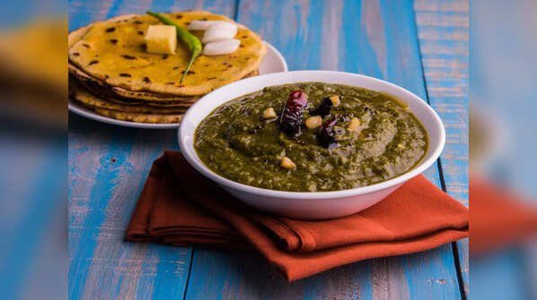 5 Types of desi Saag (leafy greens) that are a must have in this season