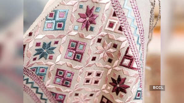 All about Khamak, the distinguished embroidery of Afghanistan