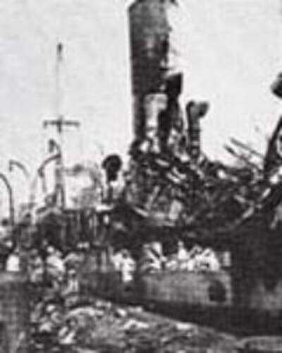 Port workers hit gold from historic '44 blast