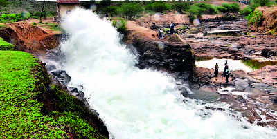 State Releases Water Into Gangapur Dam For Nashik | Nashik News - Times of India