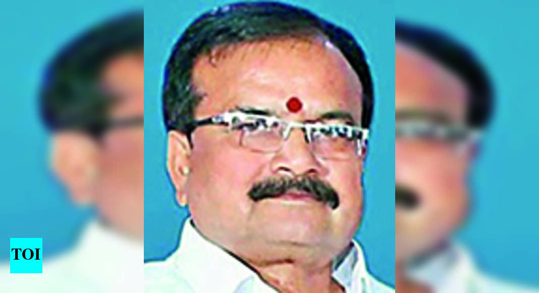 Viveka Case: Prime Accused Surrenders | Hyderabad News - Times of India