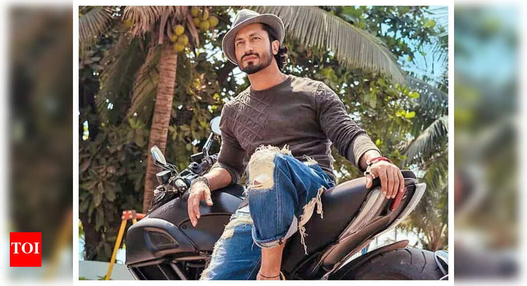 J&K Rifles officer's son, Vidyut Jammwal grew up listening to war ...