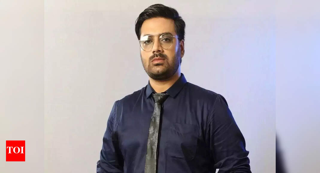 Actor Pratik Sen celebrates birthday - Times of India