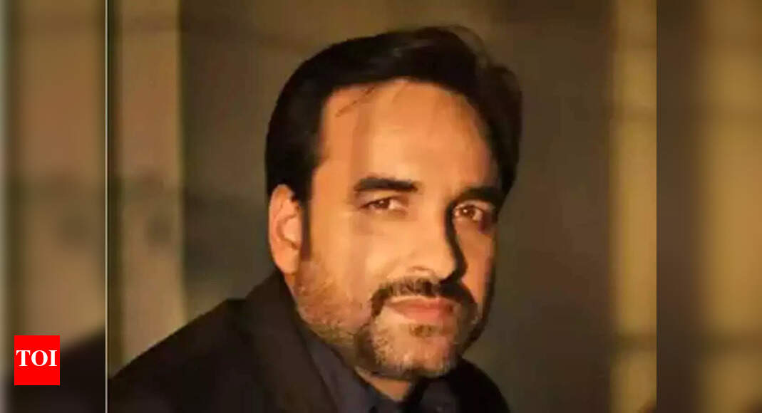 Pankaj Tripathi starts filming for 'Main Atal Hoon' | Hindi Movie News ...