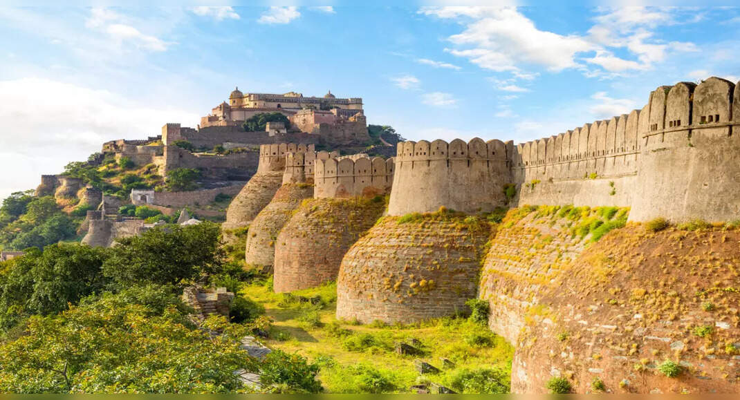This is what makes Kumbhalgarh Fort complex a great example of ...