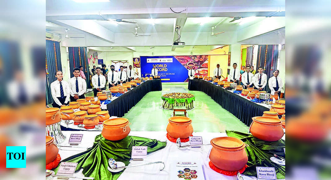 Hotel: Hotel Management Students Achieve Big Feat, Cook 100 Curries In ...