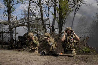 Bakhmut: Russia's Wagner group appears to do U-turn on Bakhmut ...