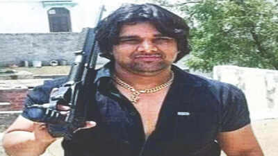 Delhi: Four suspects seen on CCTV assaulting Sunil Tajpuria arrested ...