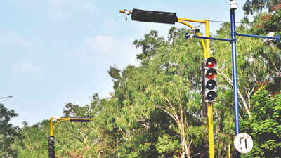 Nmscdcl: Nashik City Gets 40 New Traffic Signals | Nashik News - Times ...