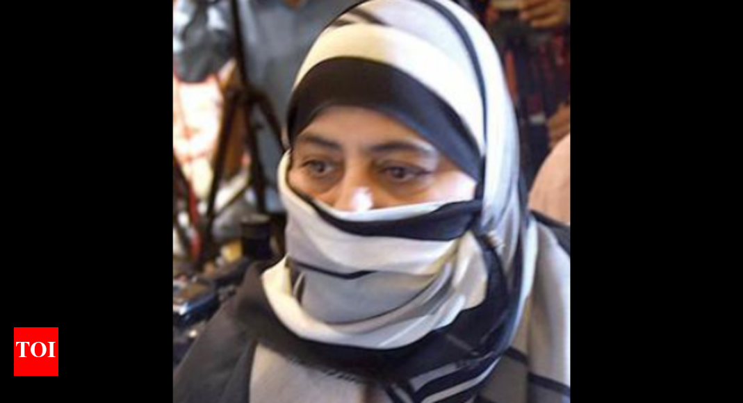 Atiq Ahmed's fugitive wife Shaista Parveen is now officially a mafioso ...