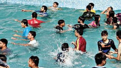 Heatwave: City Hotels, Clubs Experience Surge In Pool Use | Patna News ...