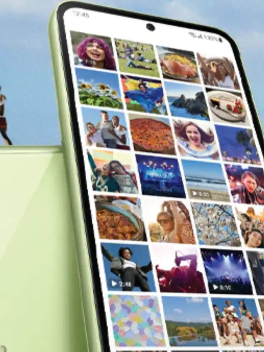 5G smartphones with Super AMOLED display | Gadgets Now