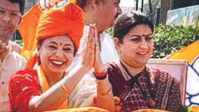 Union minister Smriti Irani holds roadshow in Bulandshahr | Meerut News ...