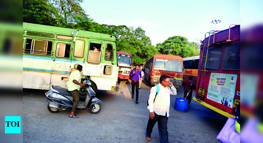 Msrtc: Msrtc Depot Chaos A Big Threat To Passengers & Staff | Pune News ...