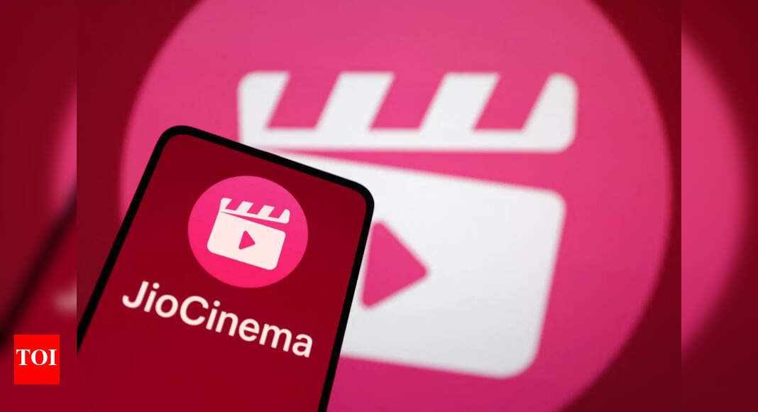 Jiocinema: IPL 2023: JioCinema clocks over 1300 crore video views in first 5 weeks - Times of India