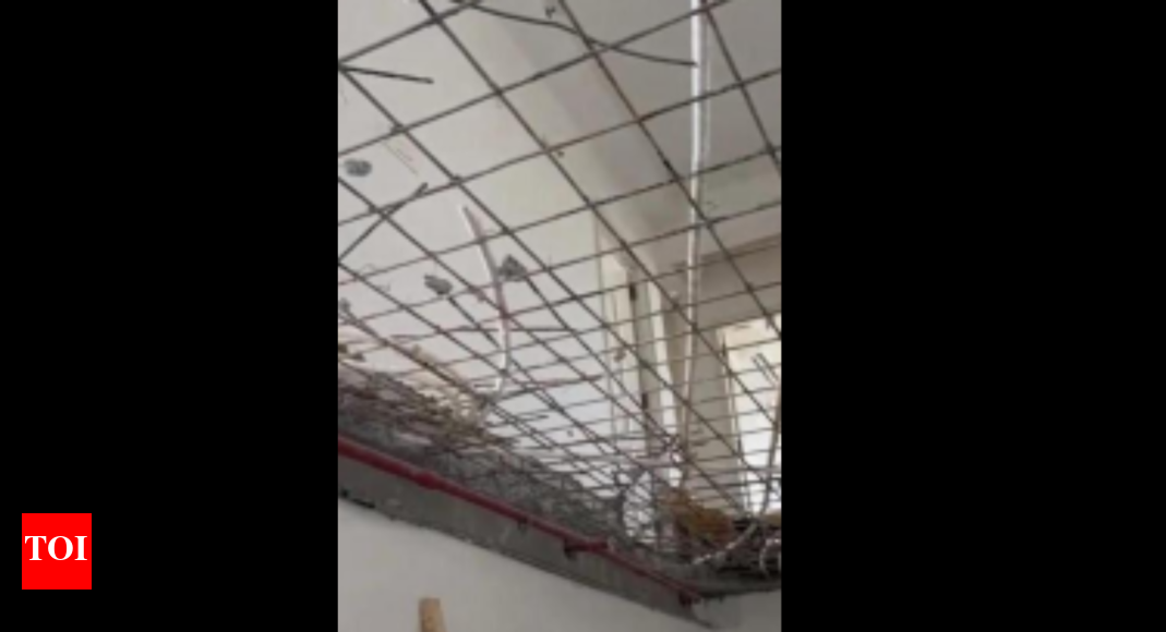Floor Between Two Flats Dismantled At Tower, Dtcp Sends Notice To ...