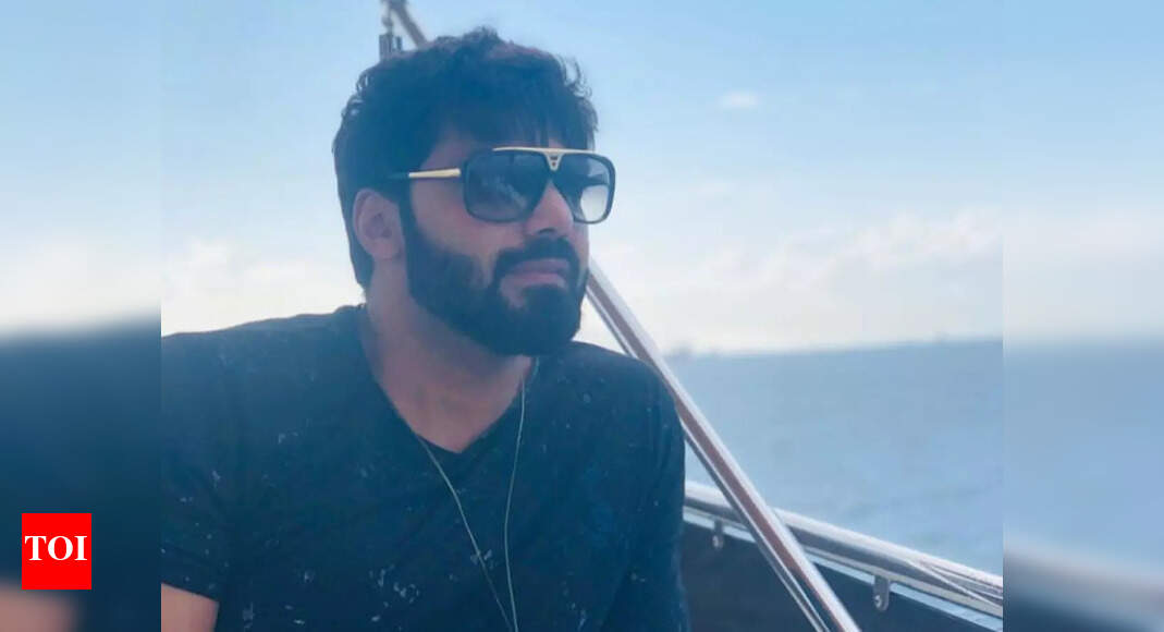 Actor Arya to grace reality show ‘KPY Champions 4’ as guest judge ...