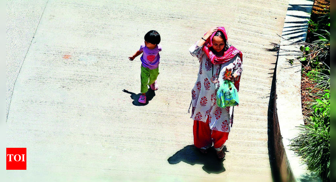 Slight drop in day temps in parts of city; many areas of state reel ...