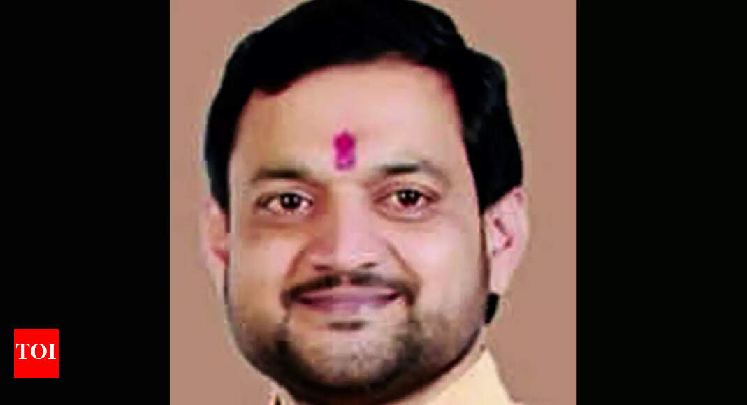 Mla: Maharashtra: NCP MLA from Maval, Sunil Shelke, booked for activist ...
