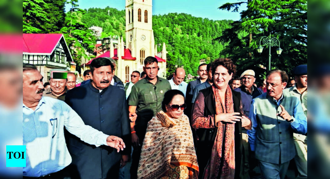 Shimla: Priyanka Visits Temple In Shimla | Shimla News - Times of India
