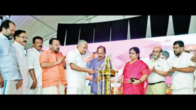 Kerala CM Pinarayi Vijayan seeks state-specific strategies to defeat BJP | Kochi News - Times of ...