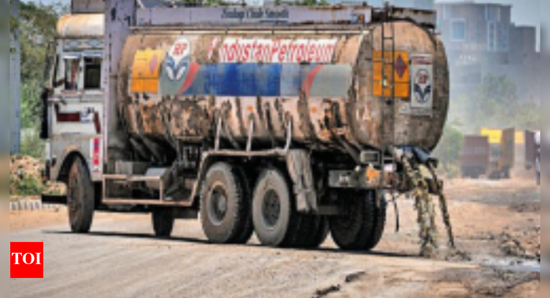 Illegal Sewage Dumping Rampant At Vacant Plots In New Sectors, ‘no Checks By Mcm’ | Gurgaon News ...