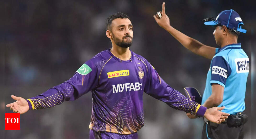 CSK coach Stephen Fleming still rues missing out on Varun Chakravarthy ...