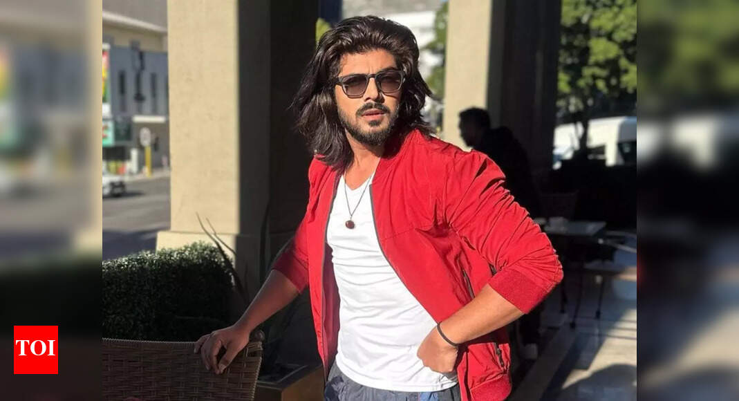 Sheezan Khan is in South Africa for Khatron Ke Khiladi 13 amidst all ...
