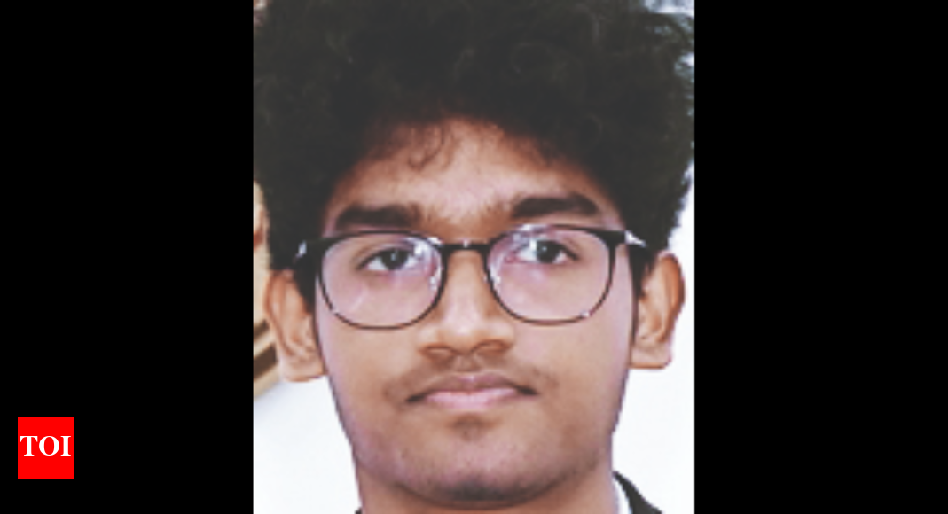 Cm Announces ₹2.5cr To Young Chess Champ Uppala Praneeth | Hyderabad ...