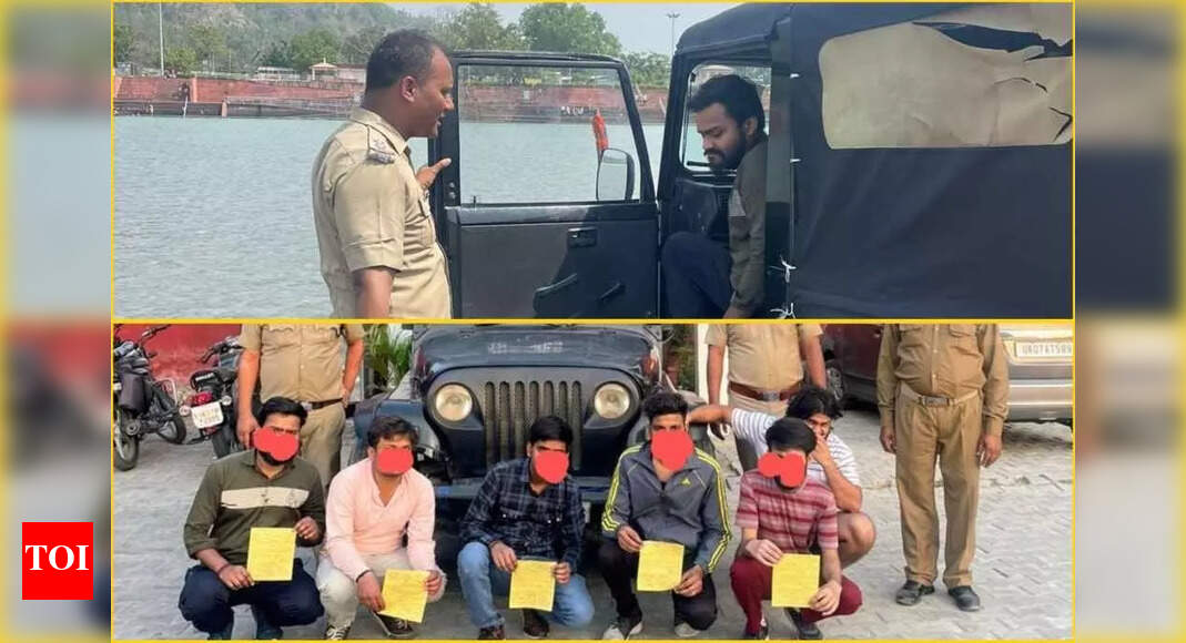 Delhi tourists take Mahindra Thar in the middle of Ganga in Haridwar ...