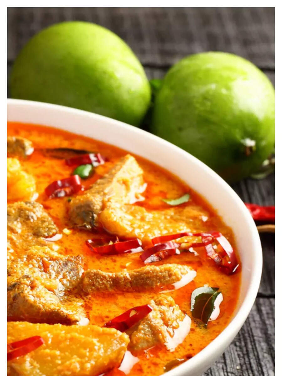 How to make Bengali Mango Fish Curry (Amm diye Macher Tok) | Times of India